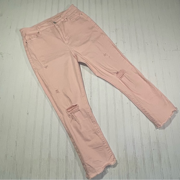 BOLD elements | Jeans | Bold Elements Pink Dangerous Curves Distressed ...